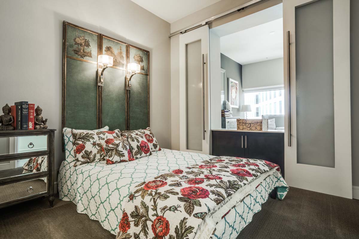 One Dallas Center | High Rise Apartments in Downtown Dallas